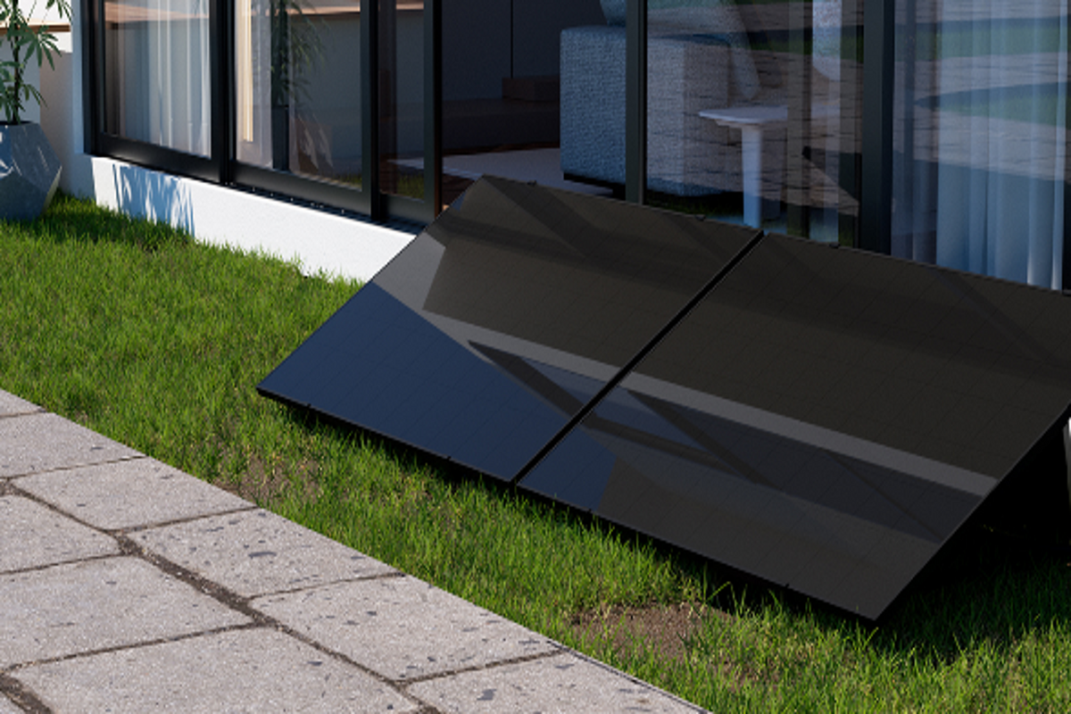 Plug & Play Zonnepanelen: Eenvoudig Zonnepanelen met Stekker